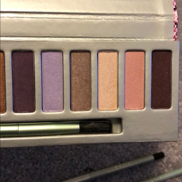 Mally Beauty | Makeup | Mally Beauty Le Eyeshadow Bundle Brand New ...